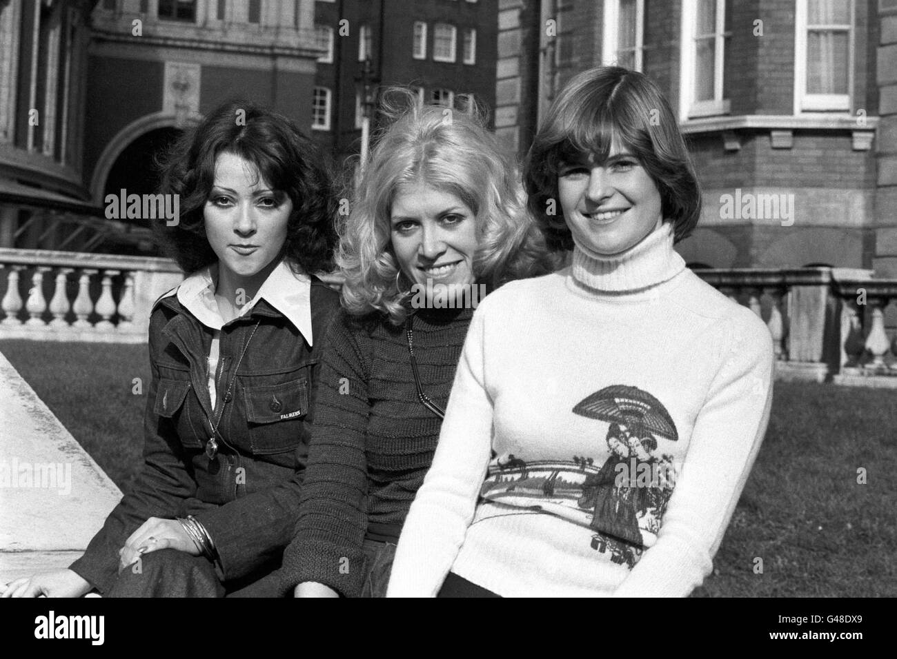 Britains entry in eurovision song contest hi-res stock photography and ...