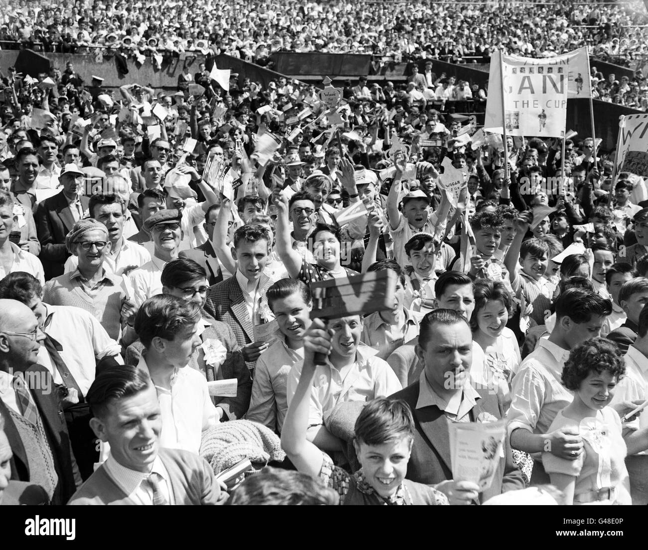 Rugby League - Challenge Cup Final - St Helen's v Wigan - Wembley ...