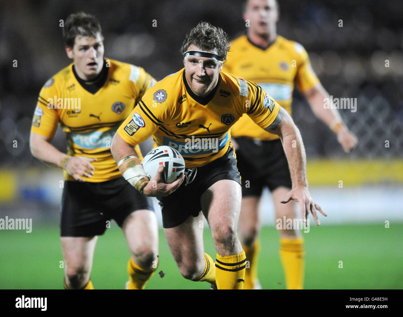 Rugby league engage super league hull v castleford kc stadium hi-res ...