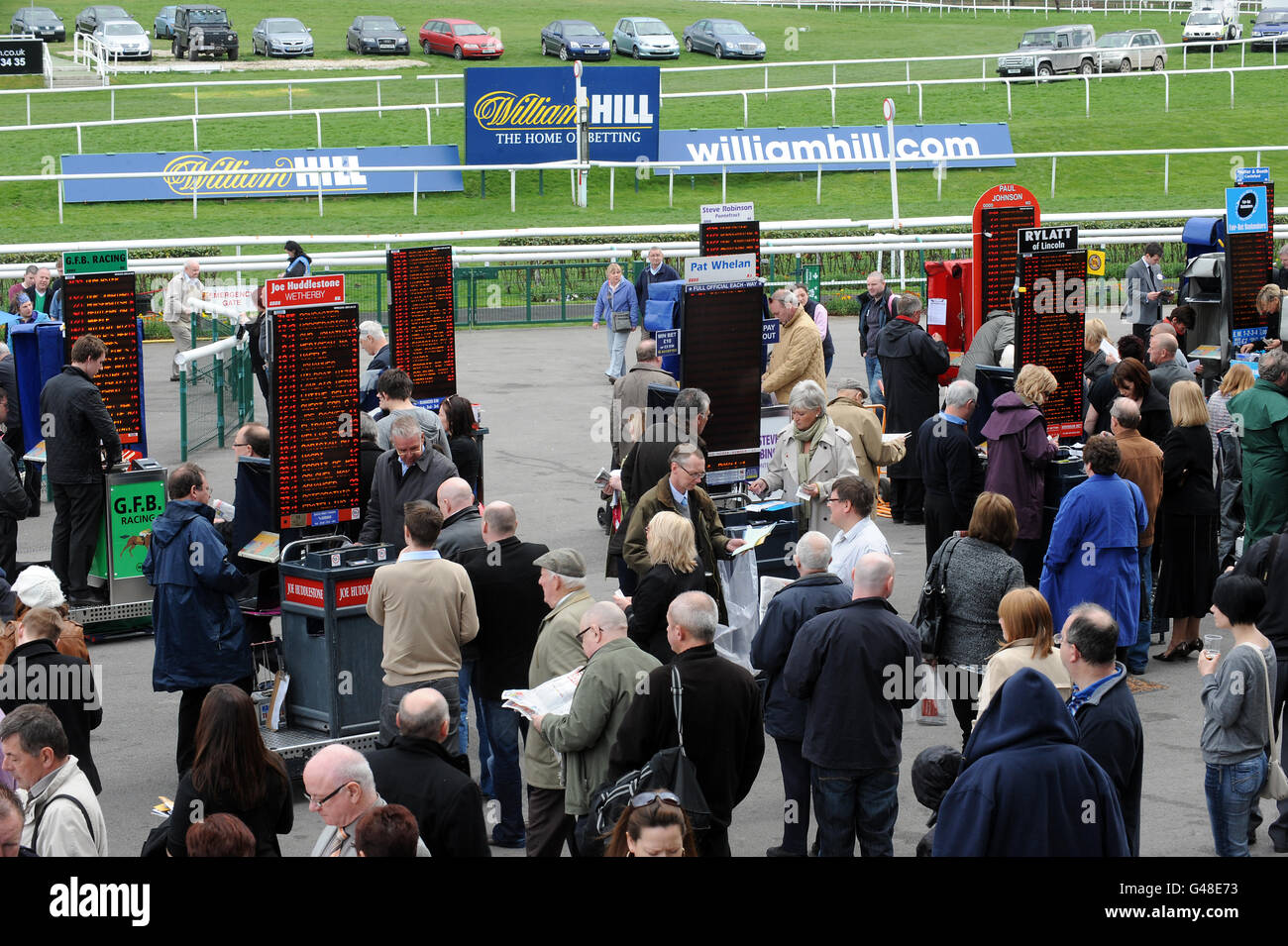 Betting ring at doncaster racecourse hi-res stock photography and ...