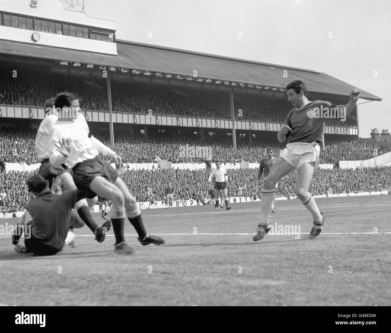 Leicester city centre forward jimmy goodfellow hi-res stock photography ...