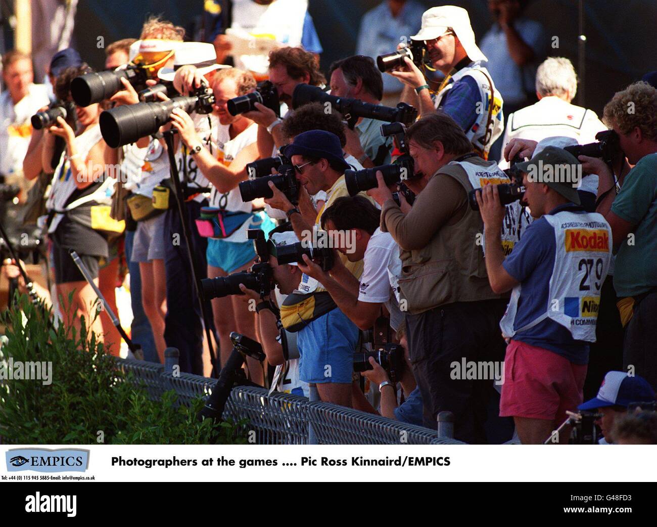 ATHLETICS COMMONWEALTH GAMES AUCKLAND. PHOTOGRAPHERS AT THE GAMES Z4 ...