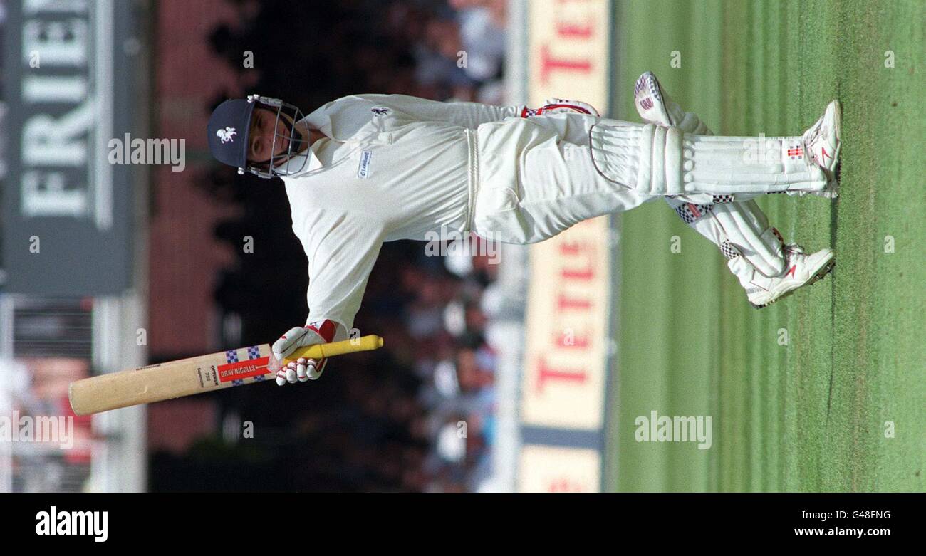 CRICKET Mark Ealham(50 Stock Photo - Alamy