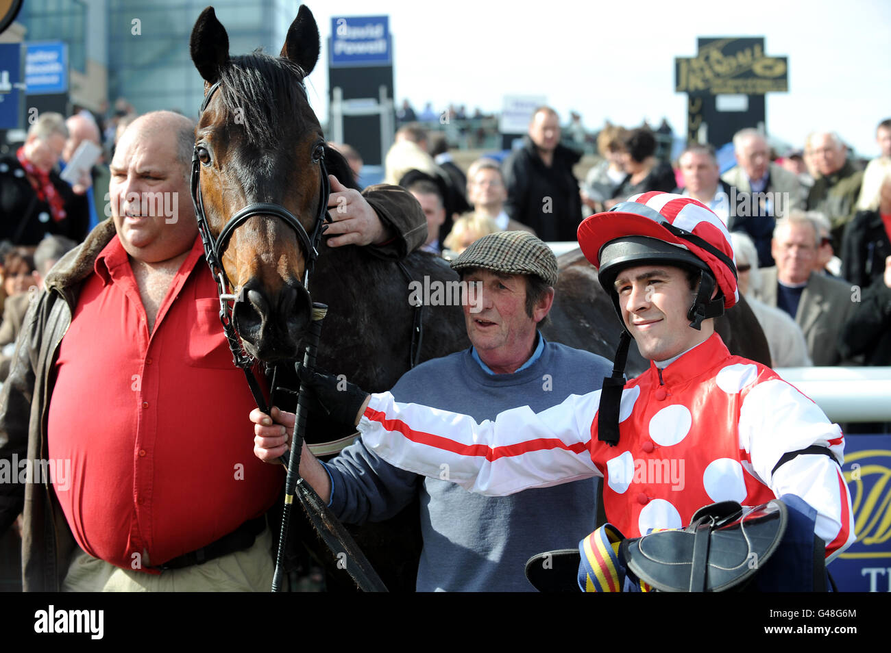 Horse Racing - William Hill Lincoln Day - Doncaster Racecourse Stock ...