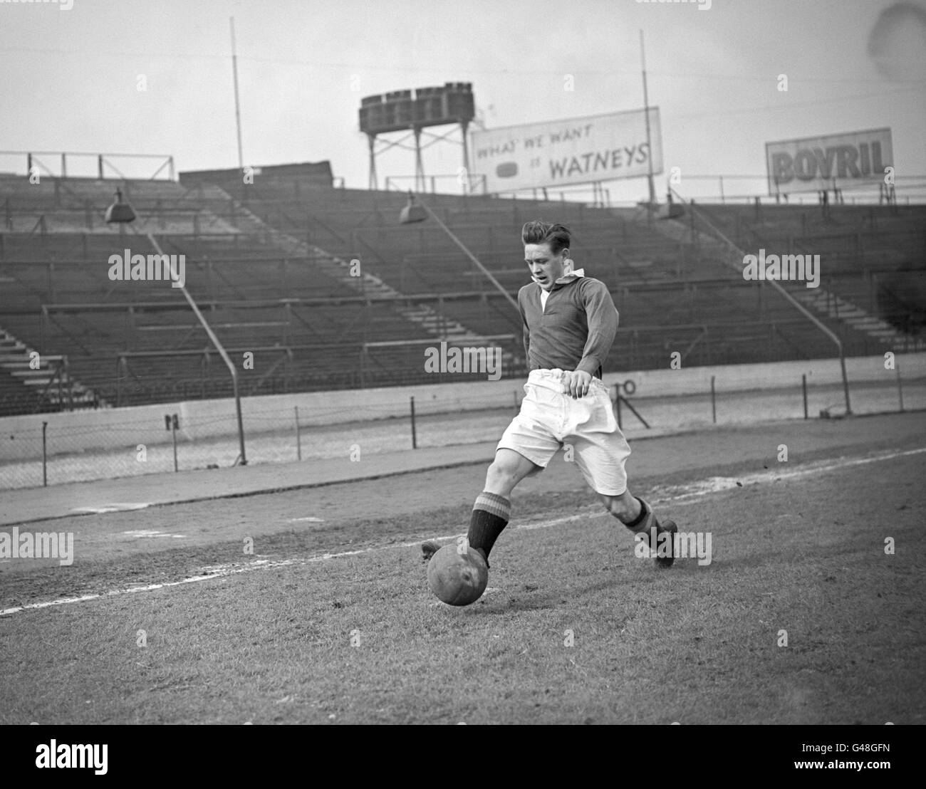 Soccer chelsea photoshoot stamford bridge hi-res stock photography and ...