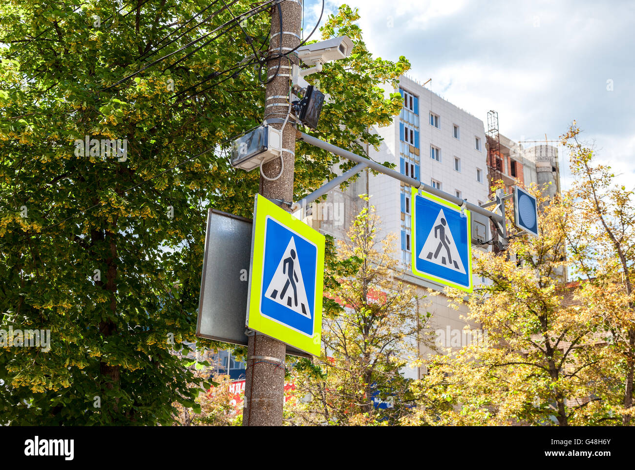 Traffic light cctv camera hi-res stock photography and images - Alamy