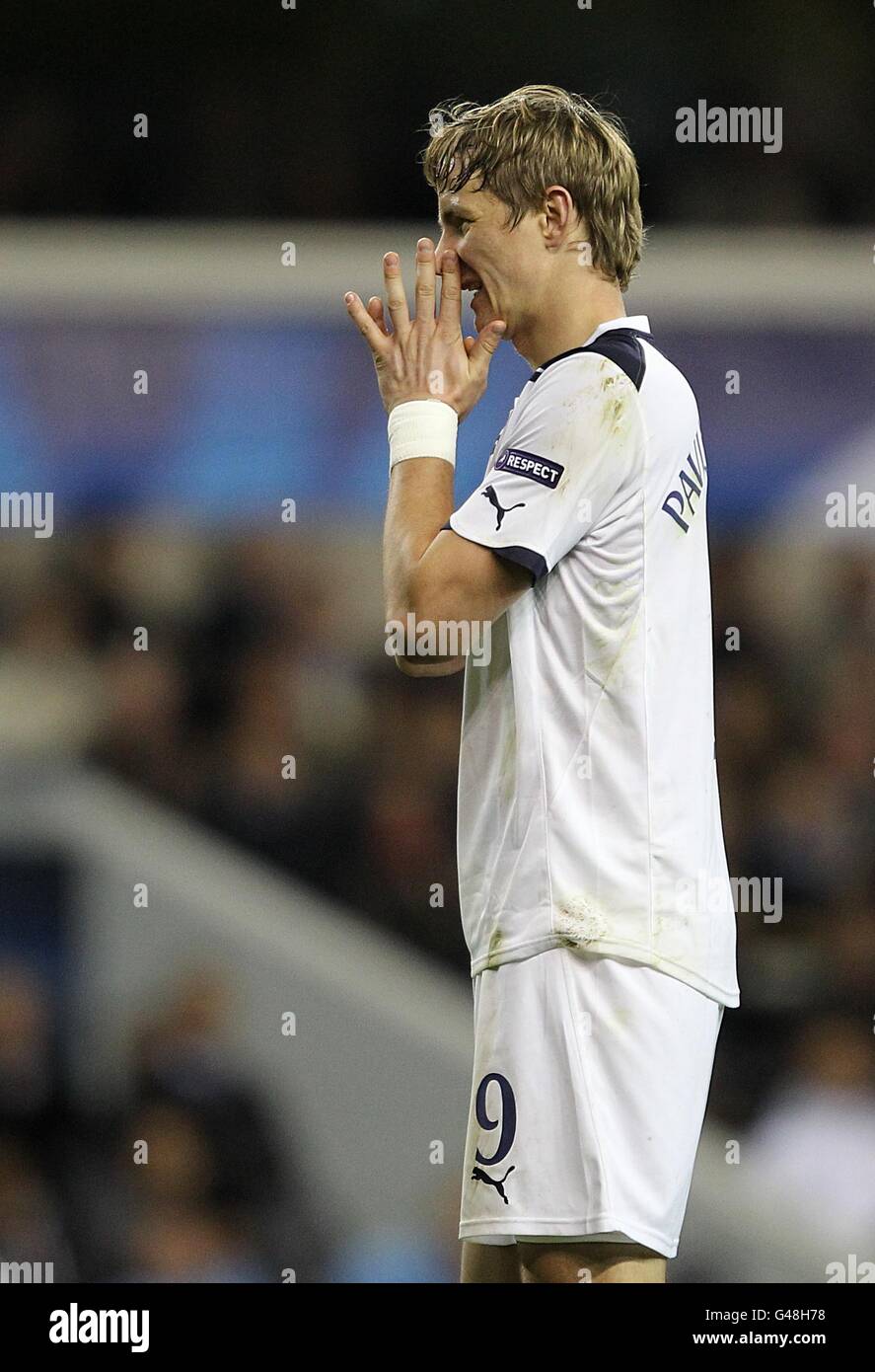 Tottenham hotspurs roman pavlyuchenko hi-res stock photography and ...