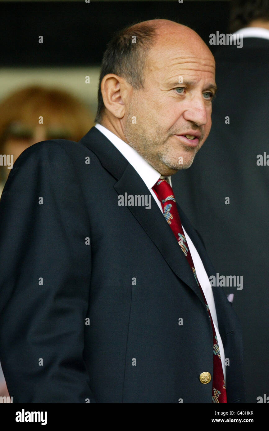 Arsenal director daniel fiszman hi-res stock photography and images - Alamy