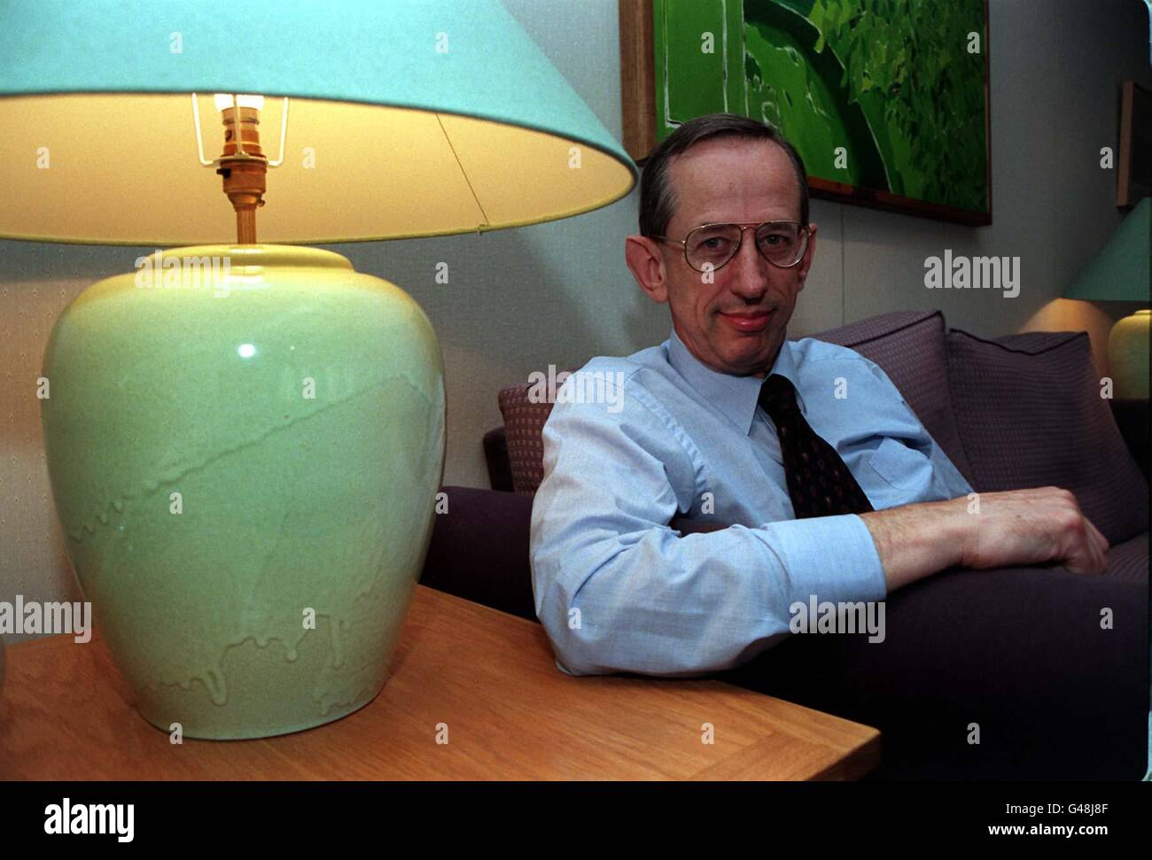 Secretary Of The Cabinet Sir Richard Wilson Stock Photos & Secretary Of ...