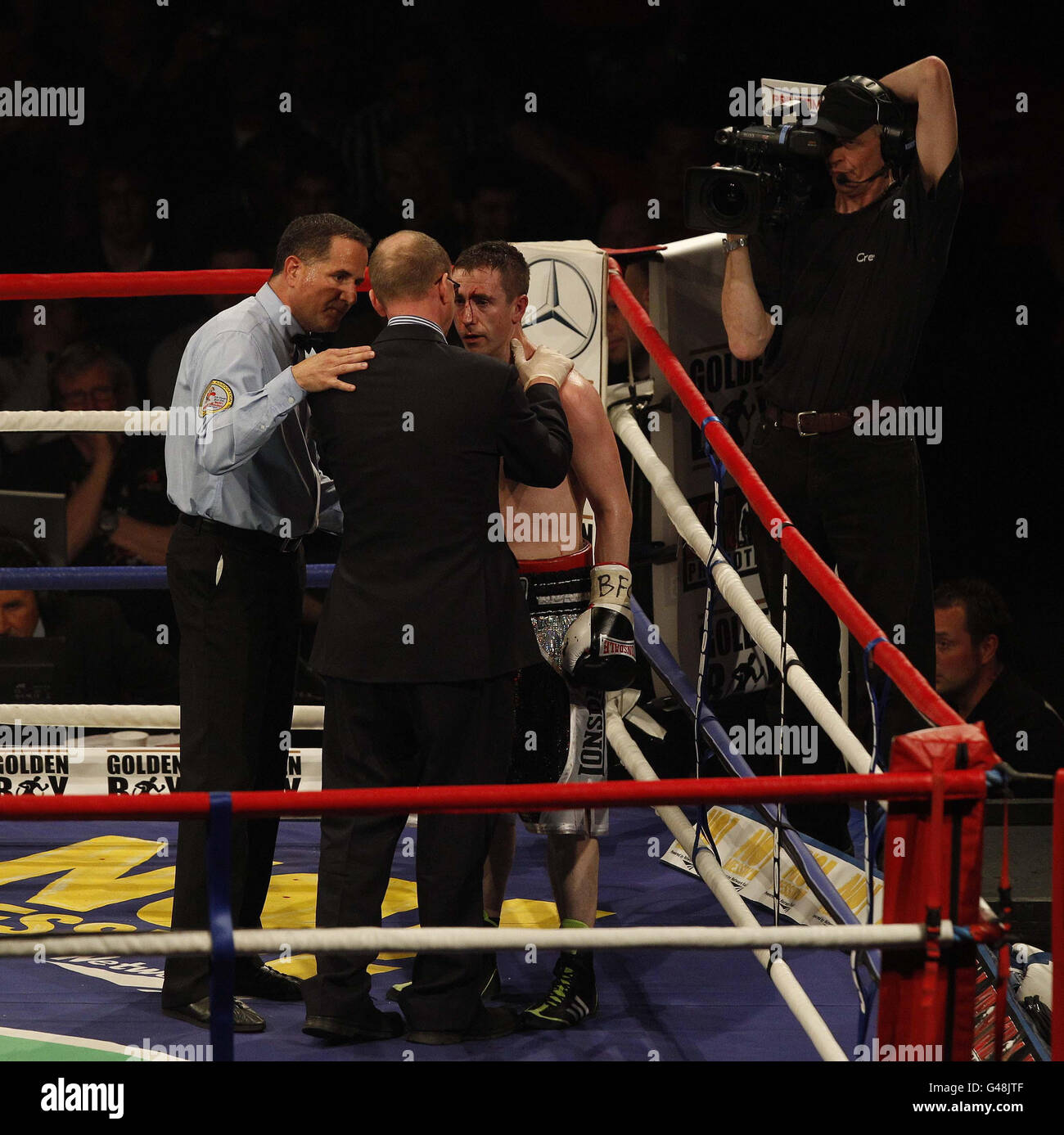 Boxing - WBA World Light Welterweight Title - Amir Khan v Paul ...