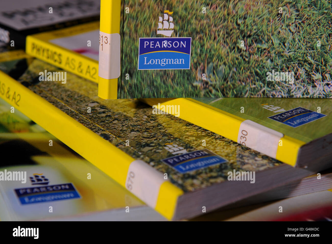 FTSE 100. Pearson Longman teaching literature Stock Photo - Alamy