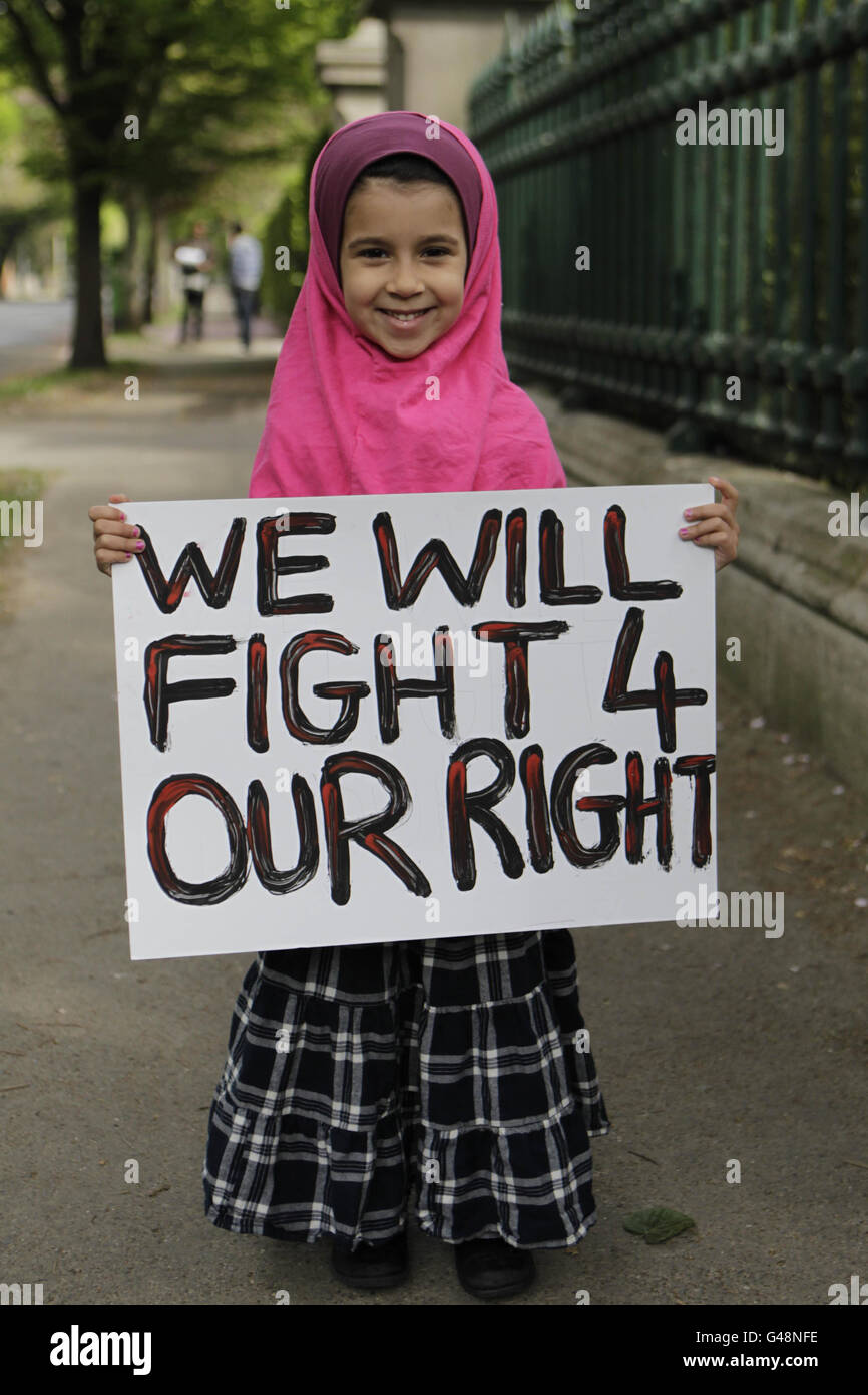 Bishti hi-res stock photography and images - Alamy