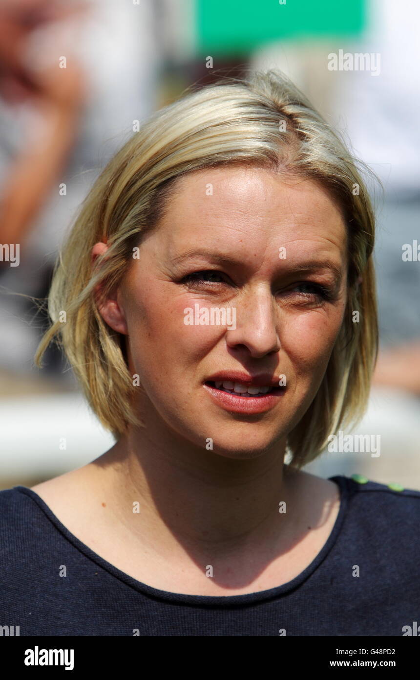 Rebecca curtis racing hi-res stock photography and images - Alamy