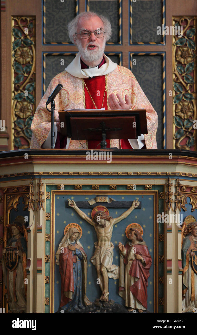 Canterbury Cathedral Easter Day Service Stock Photo - Alamy