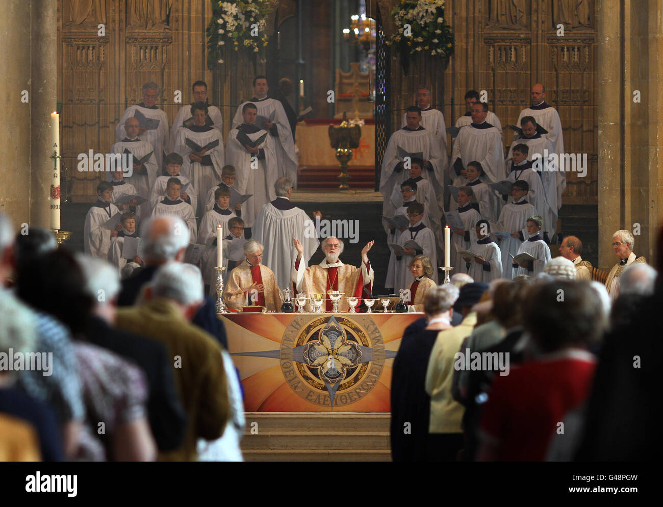 Canterbury Cathedral Easter Day Service Stock Photo - Alamy