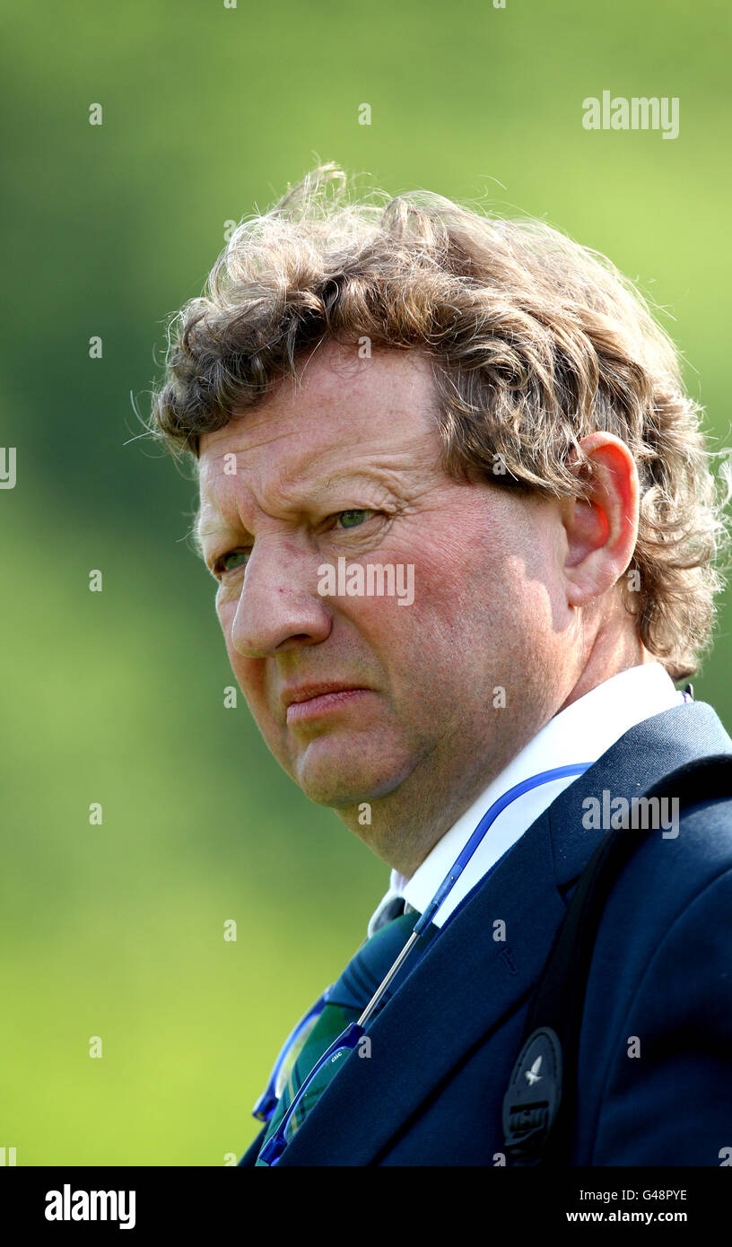 Mark johnston horse hi-res stock photography and images - Alamy