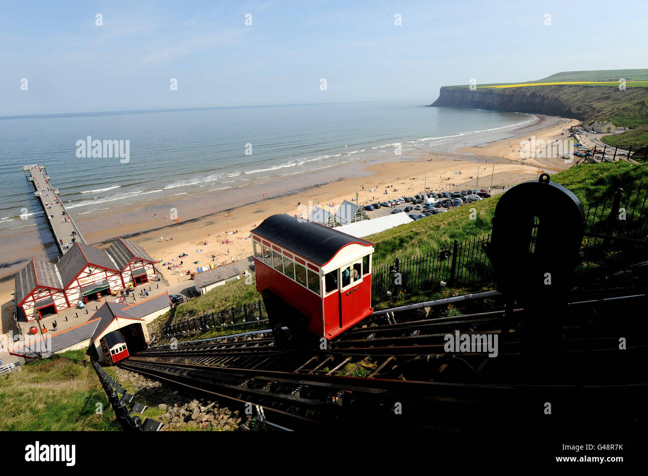 The saltburn cliff lift at saltburn by the sea hi-res stock photography ...
