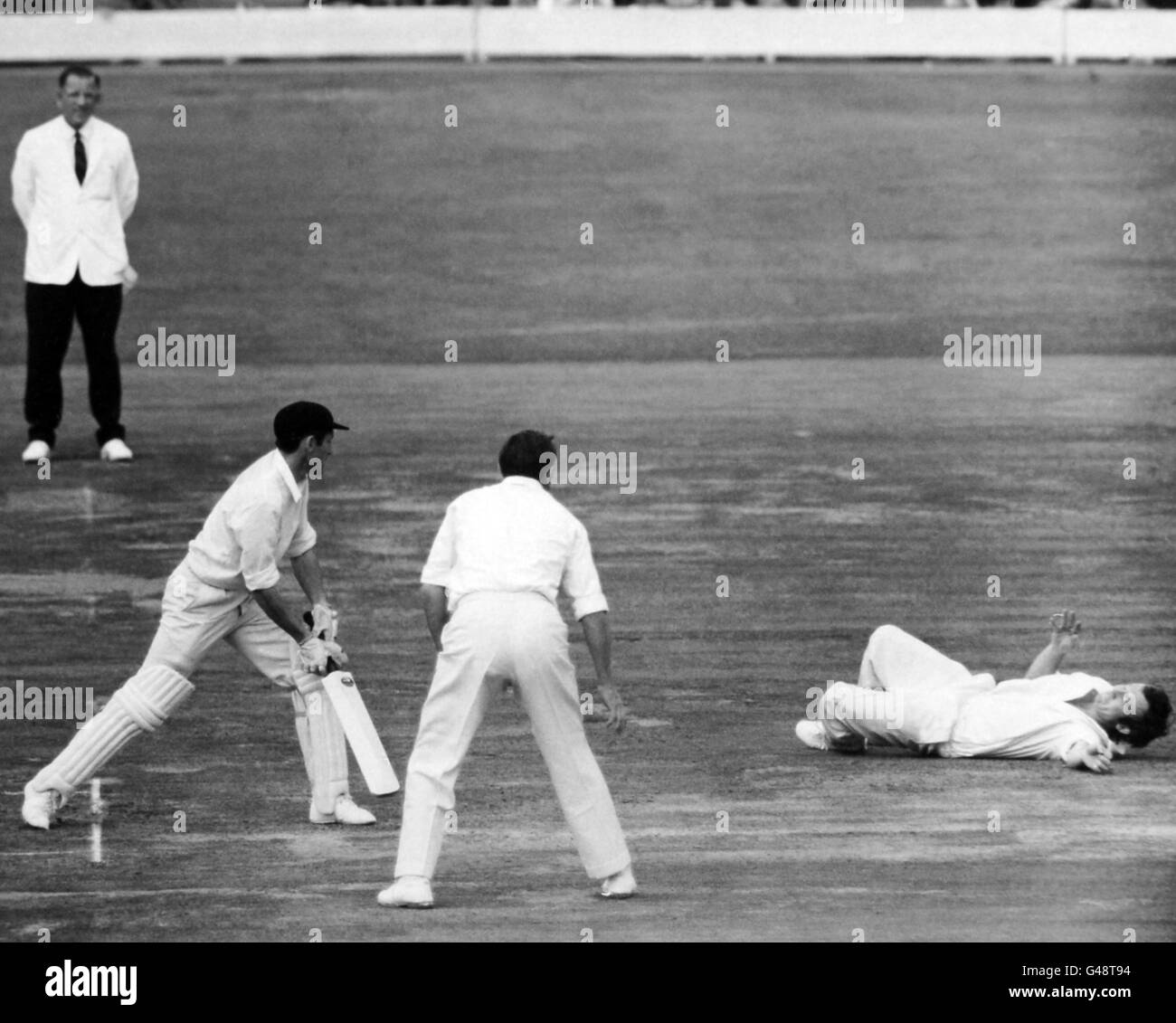 Cricket - First Test Match - England v New Zealand - Second Day - Lord ...