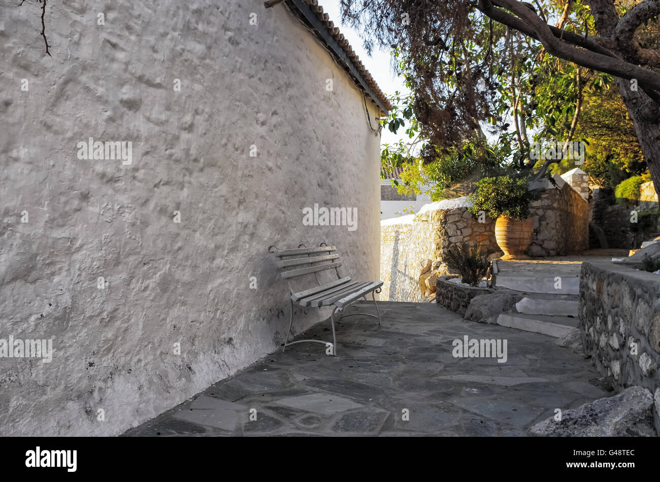 Hydra architecture hi-res stock photography and images - Alamy