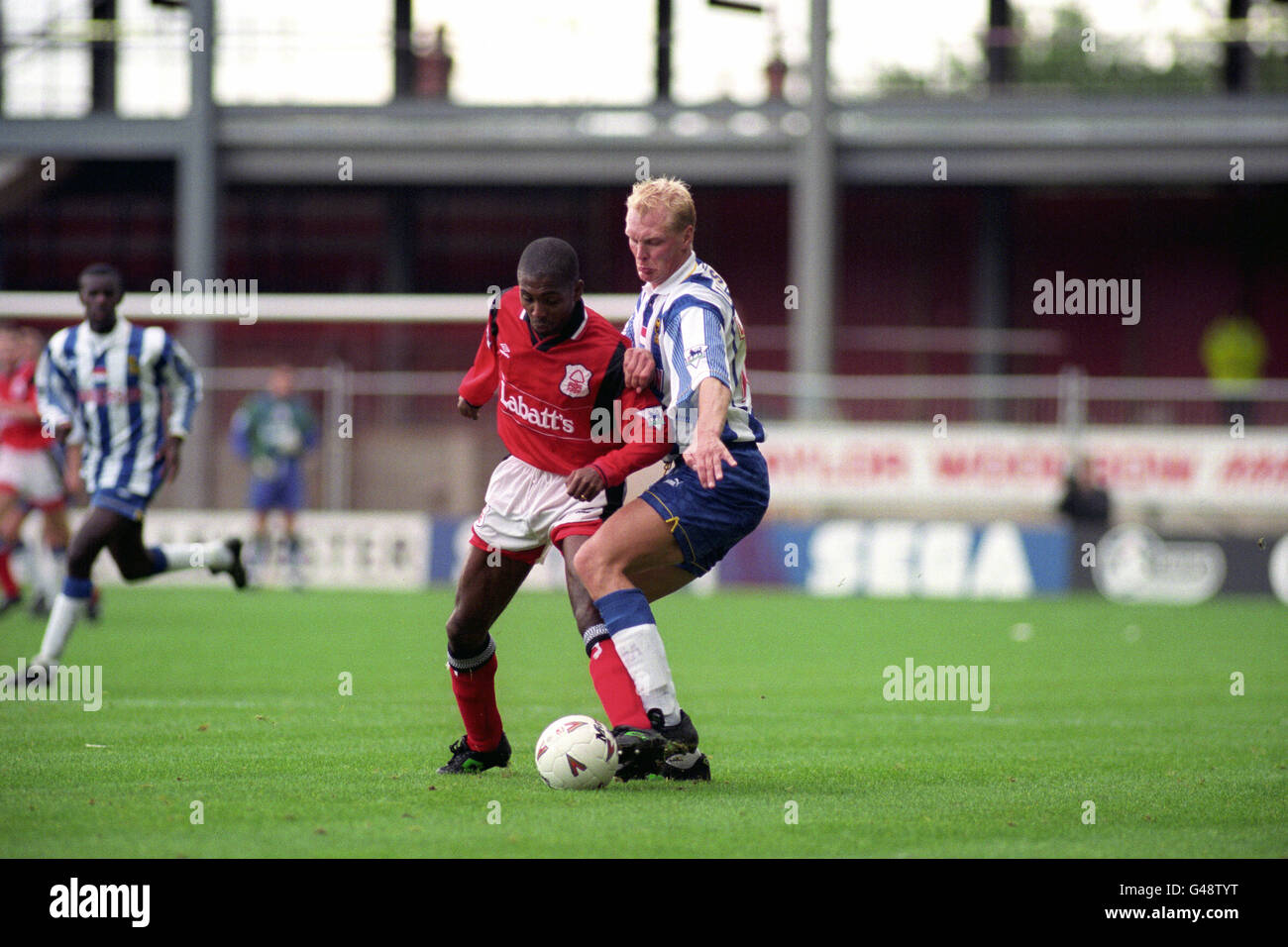 Nottingham forests bryan roy hi-res stock photography and images - Alamy