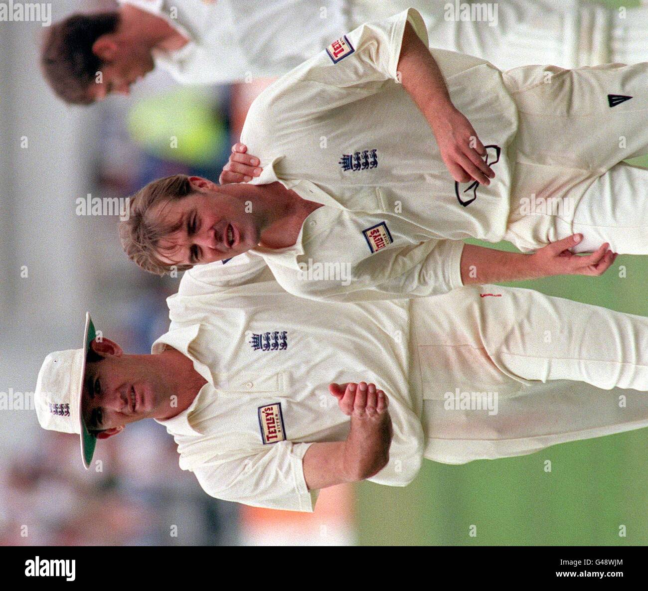 Australian cricket bowlers hi-res stock photography and images - Alamy