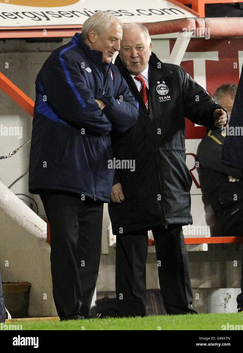 Rangers manager Walter Smith with Aberdeen manager Craig Brown Stock ...
