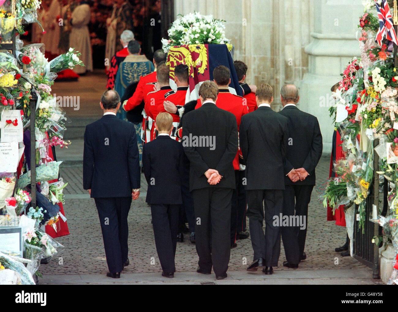 Rtr funeral lon73 hi-res stock photography and images - Alamy