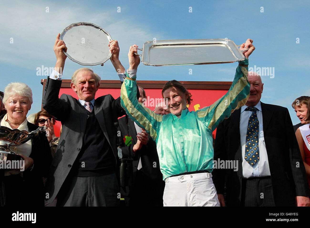 Winning irish grand national fairyhouse hi-res stock photography and ...
