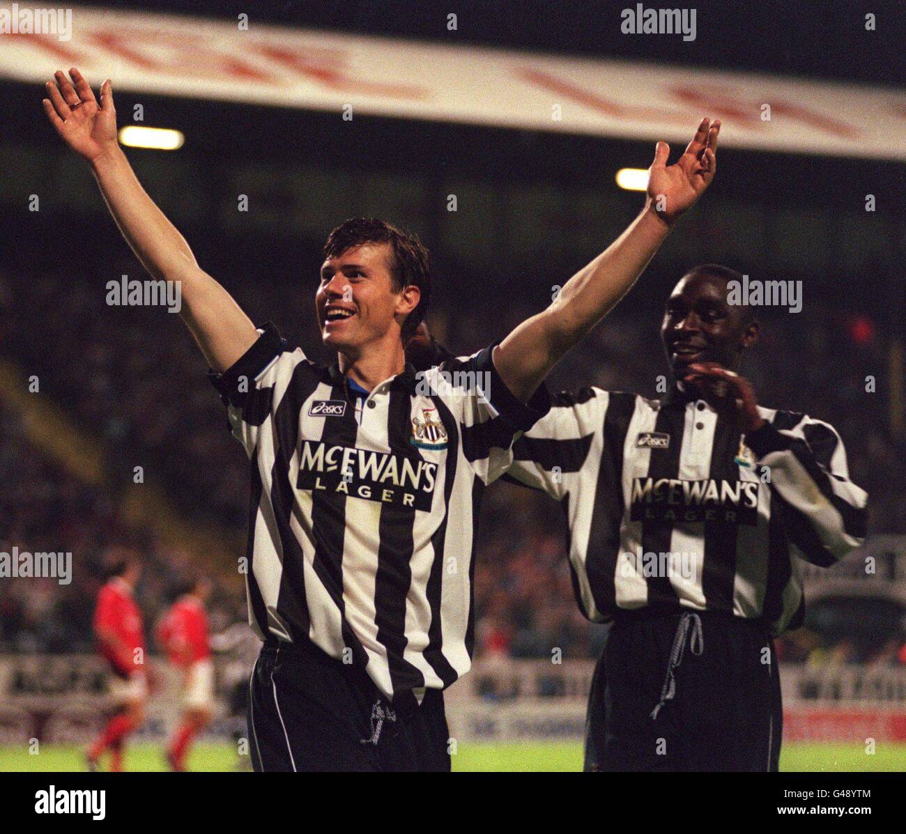 Robert lee newcastle united hi-res stock photography and images - Alamy