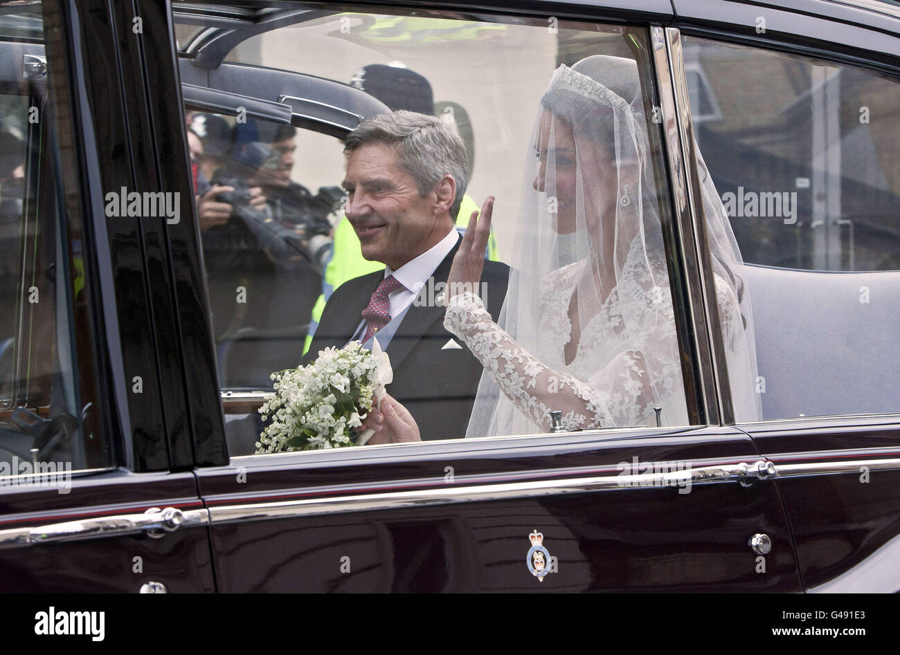 Kate middleton father michael middleton make way westminster abbey hi ...