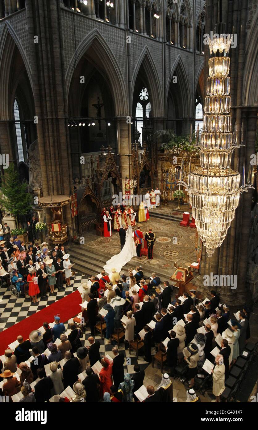 Stand altar wedding service westminster abbey royal wedding in london ...