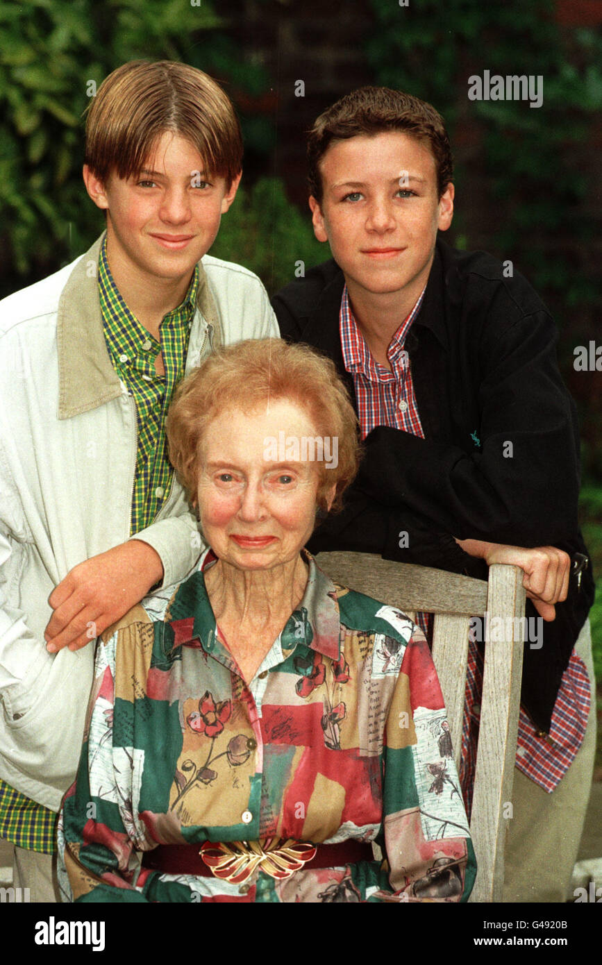 Craig Vye High Resolution Stock Photography and Images - Alamy