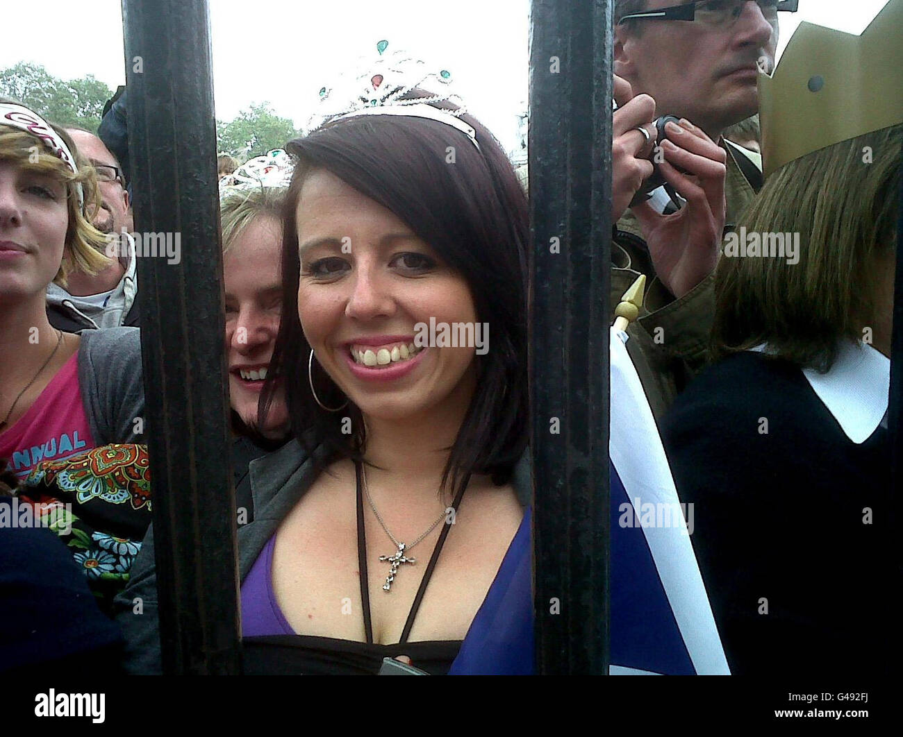 Well wisher laura cavanagh hi-res stock photography and images - Alamy