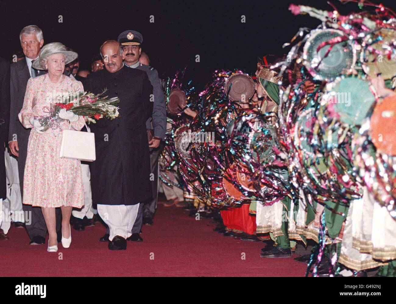 Queen Pakistan/Lahore welcome 2 Stock Photo - Alamy