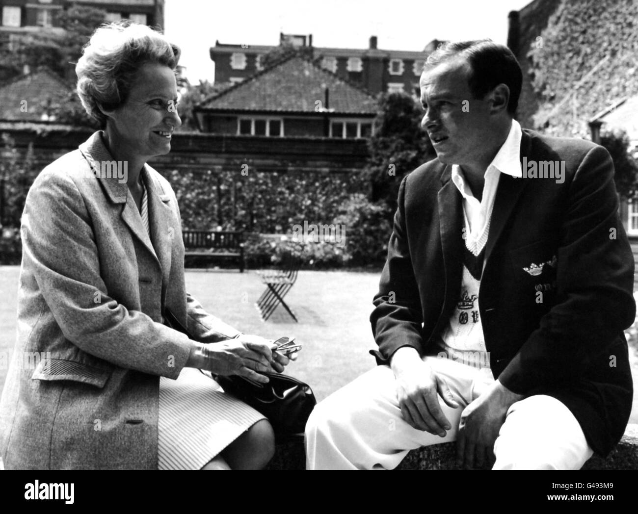 Fred Goldstein, the Oxford team captain, speaking with his mother Stock ...