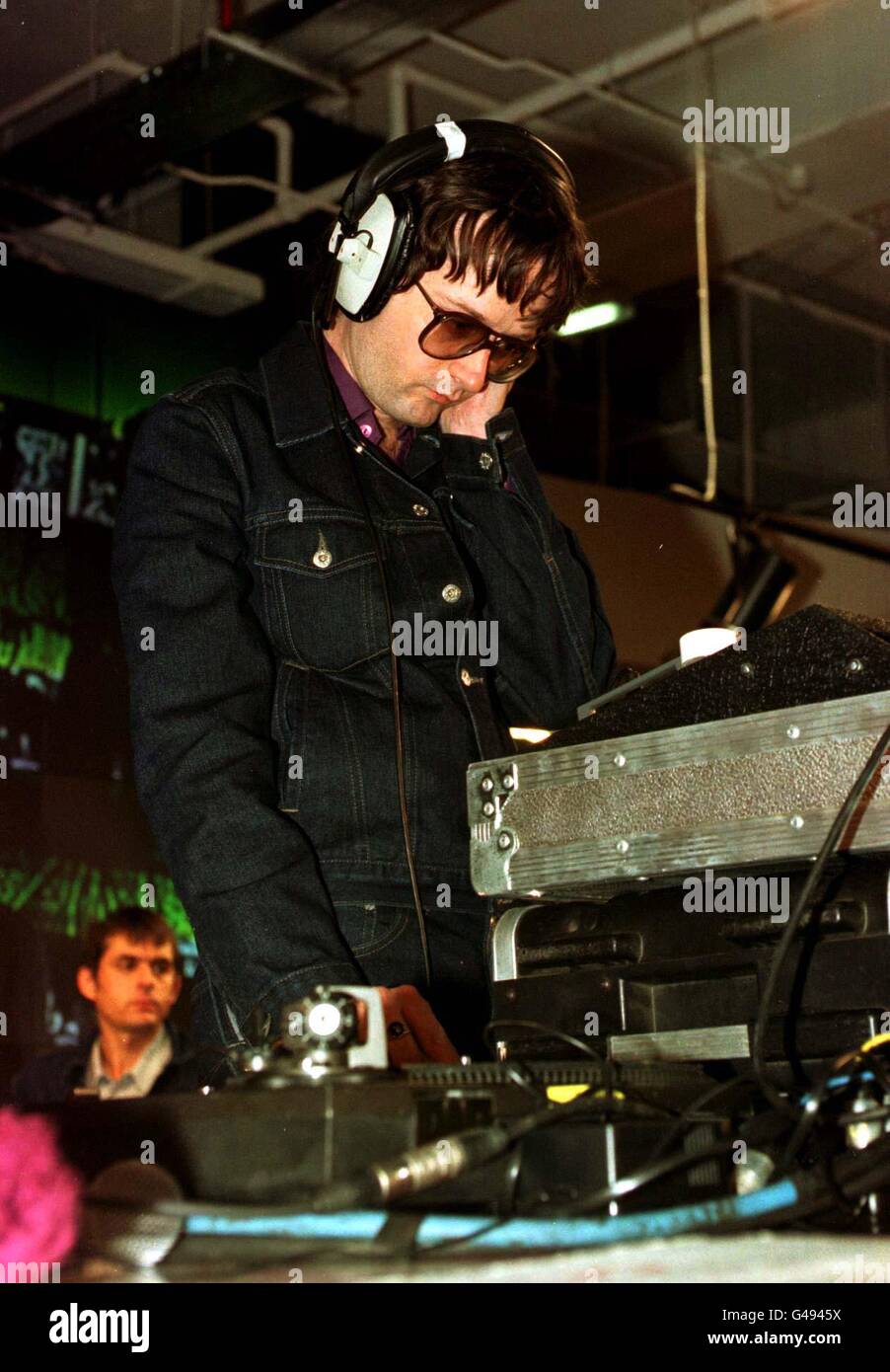 PA NEWS PHOTO 16/10/97 Jarvis Cocker lead singer of group "Pulp" at the ...