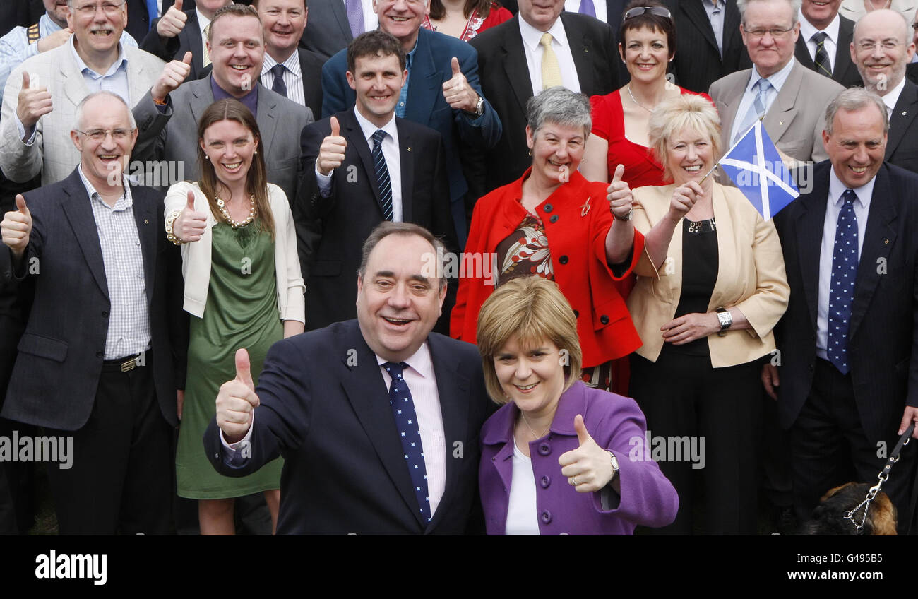 Snp deputy leader nicola sturgeon hi-res stock photography and images ...