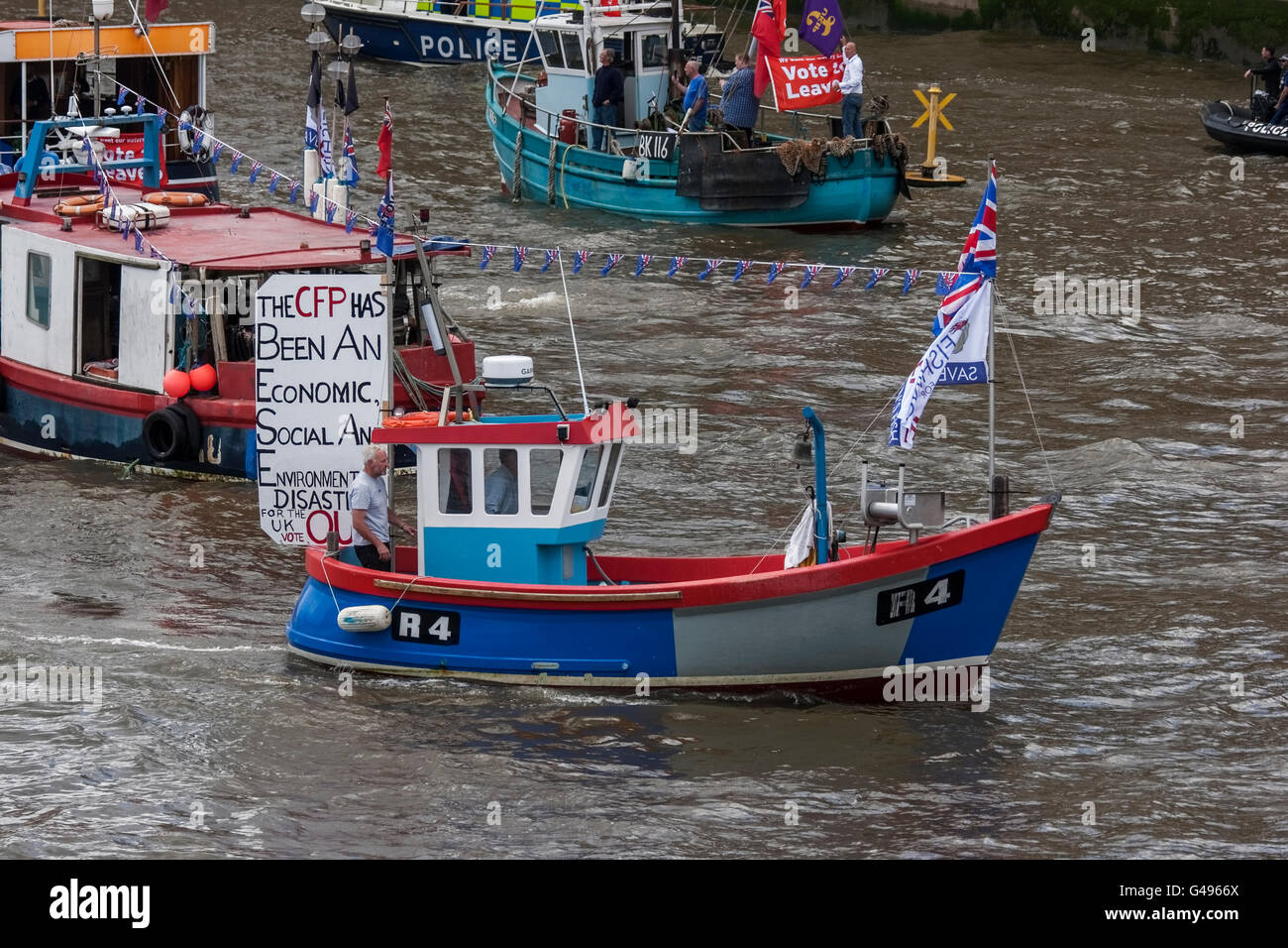 Nigel farage trawler demonstration hi-res stock photography and images ...