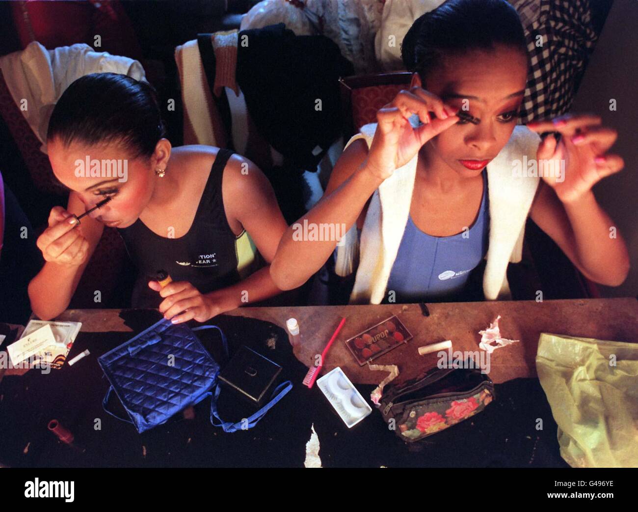 Cuban dancers, Nayibet Grasset Labardi (left) and Yanet Guerra Valdes ...
