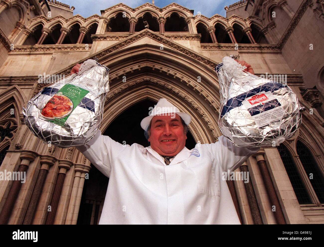 Packed courts hi-res stock photography and images - Alamy