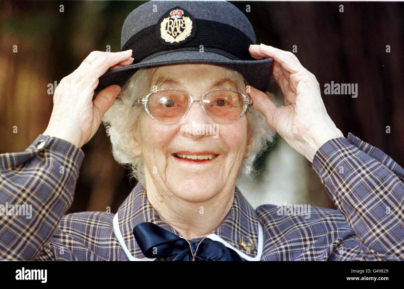 Edith Pearce, who was among the first airwomen volunteers in France ...