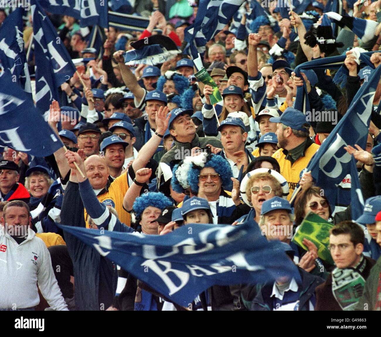 RUGBY Bath fans Stock Photo - Alamy