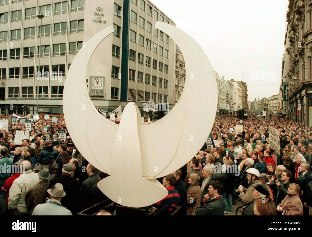 Thousands of people attended a trade union backed peace rally at ...