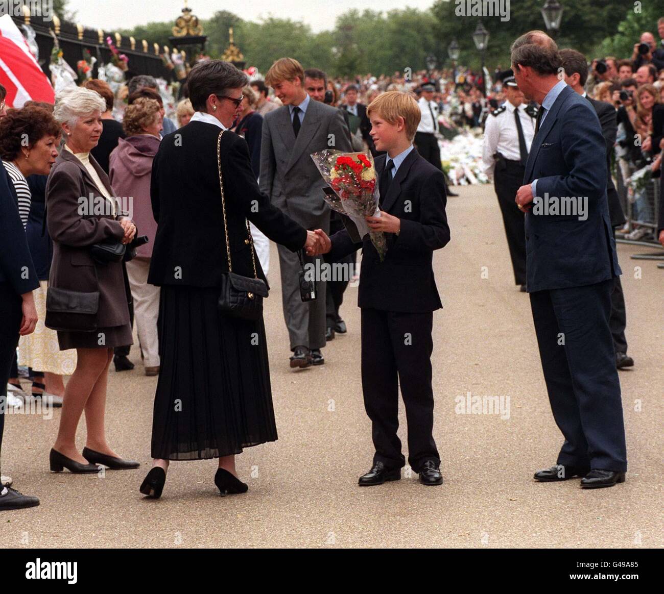 Royalty - Princess of Wales Tributes - Kensington Palace, London Stock ...