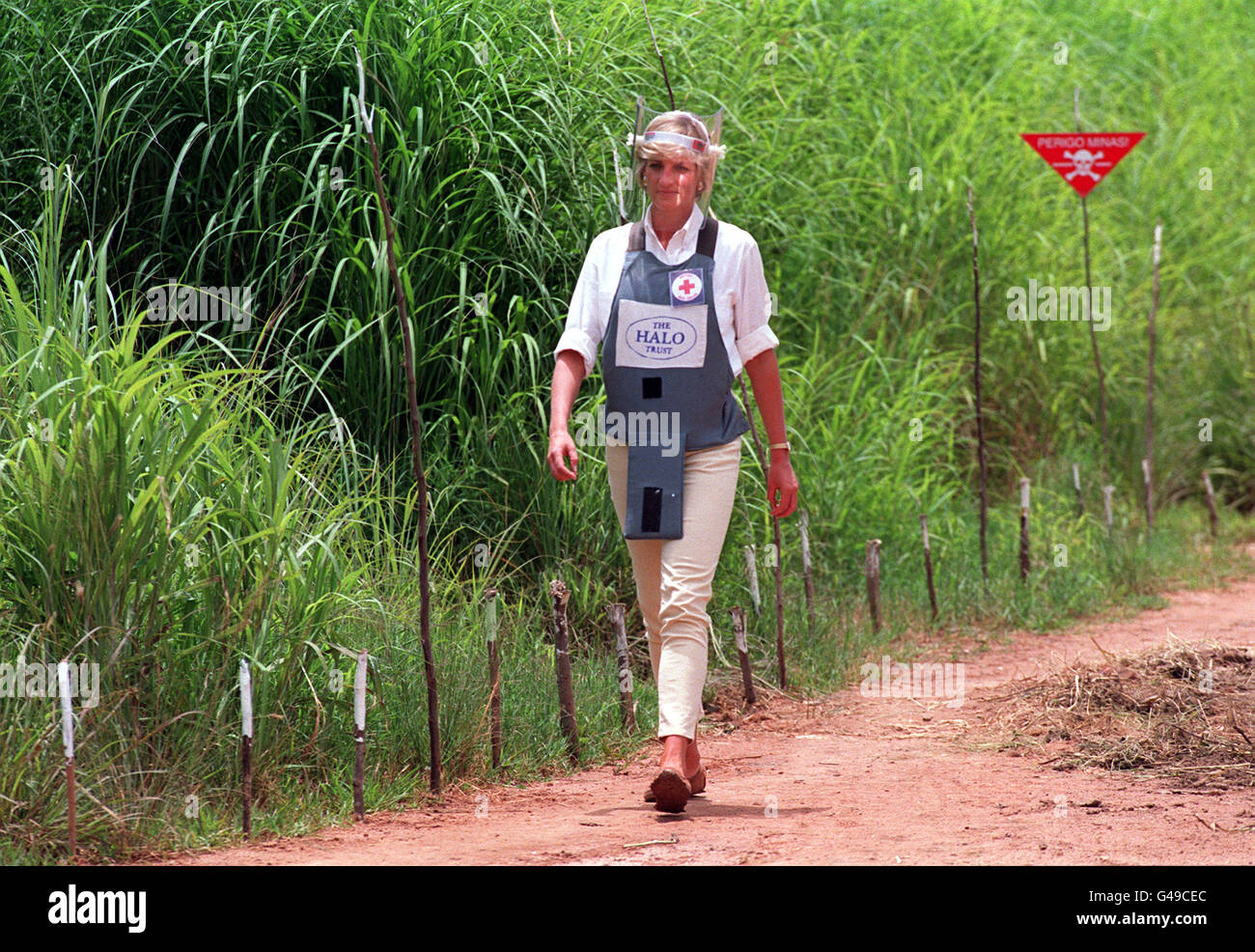 Princess diana angola hi-res stock photography and images - Alamy