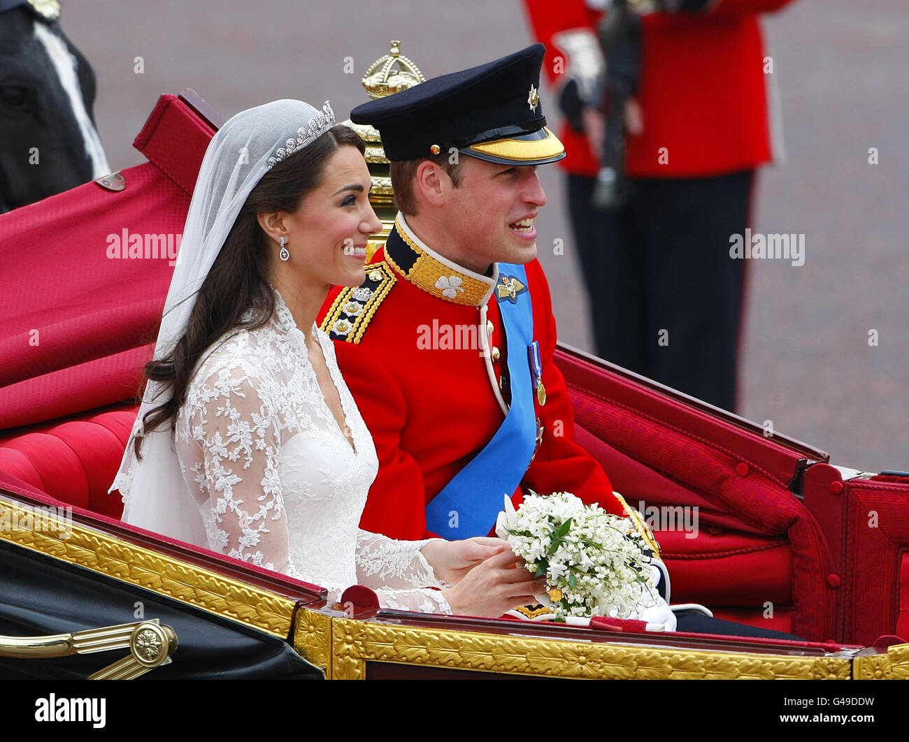 London in the royal procession after the wedding ceremony hi-res stock ...