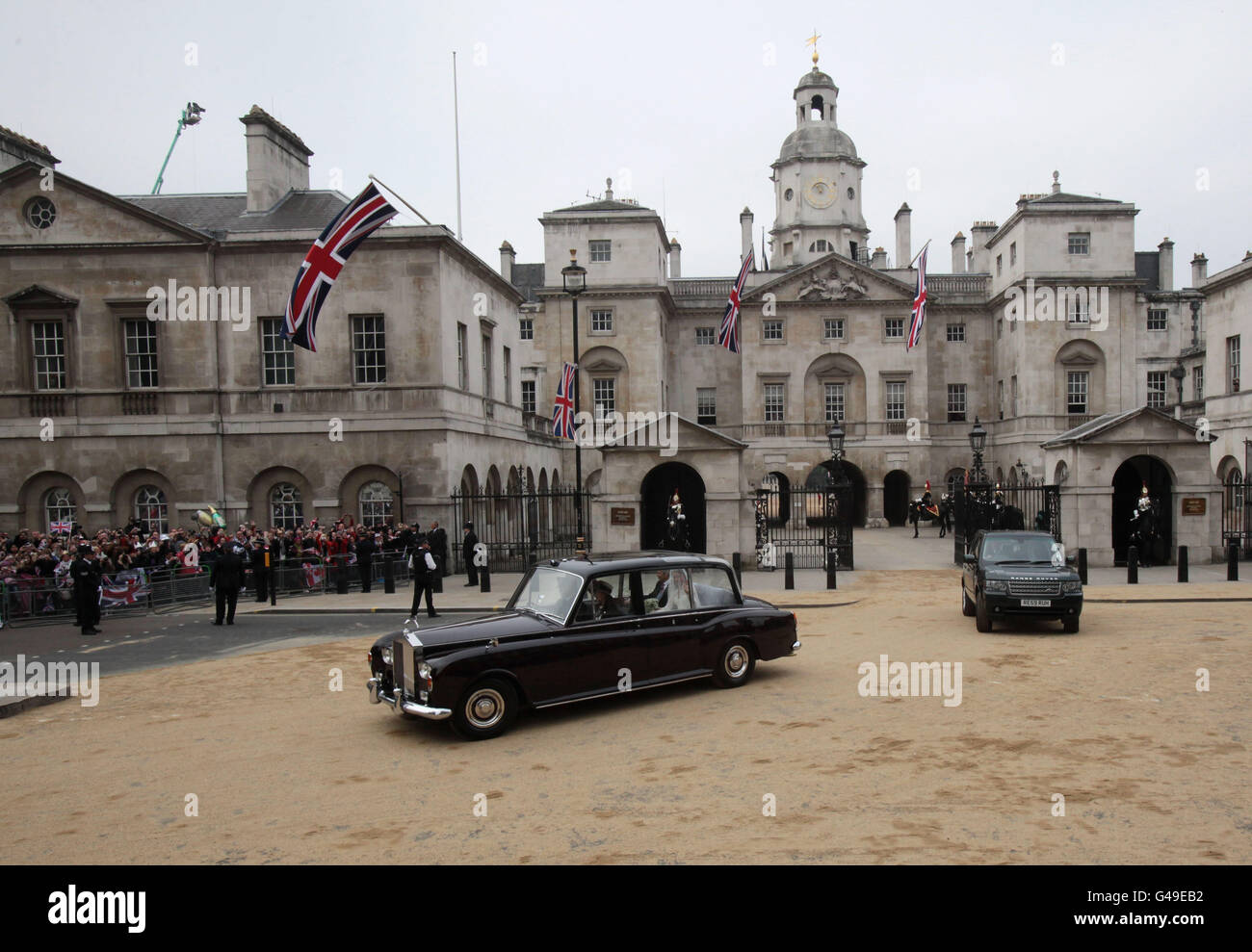 Kate middleton father michael middleton make way westminster abbey hi ...