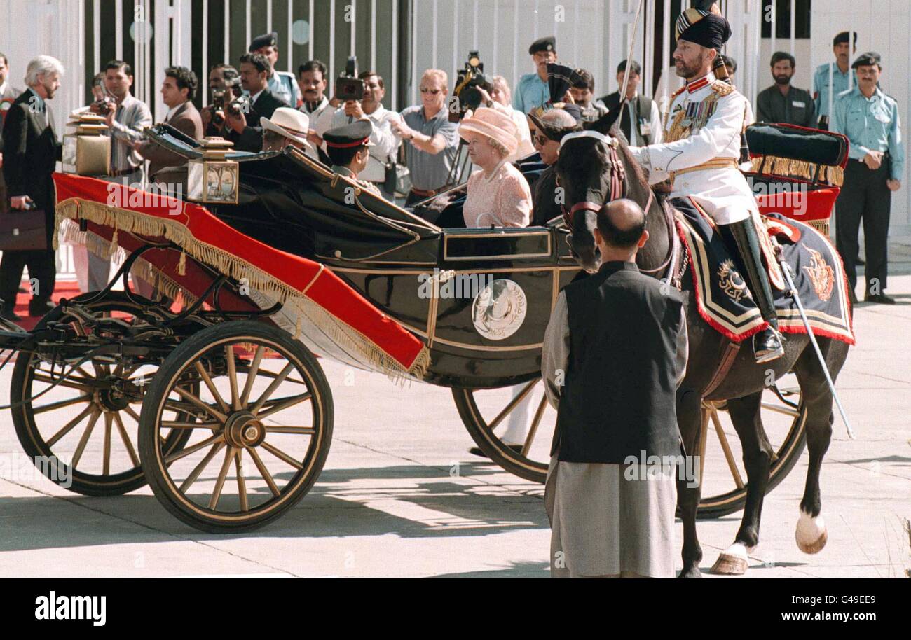 Royalty - Queen Elizabeth II Visit to Pakistan Stock Photo - Alamy