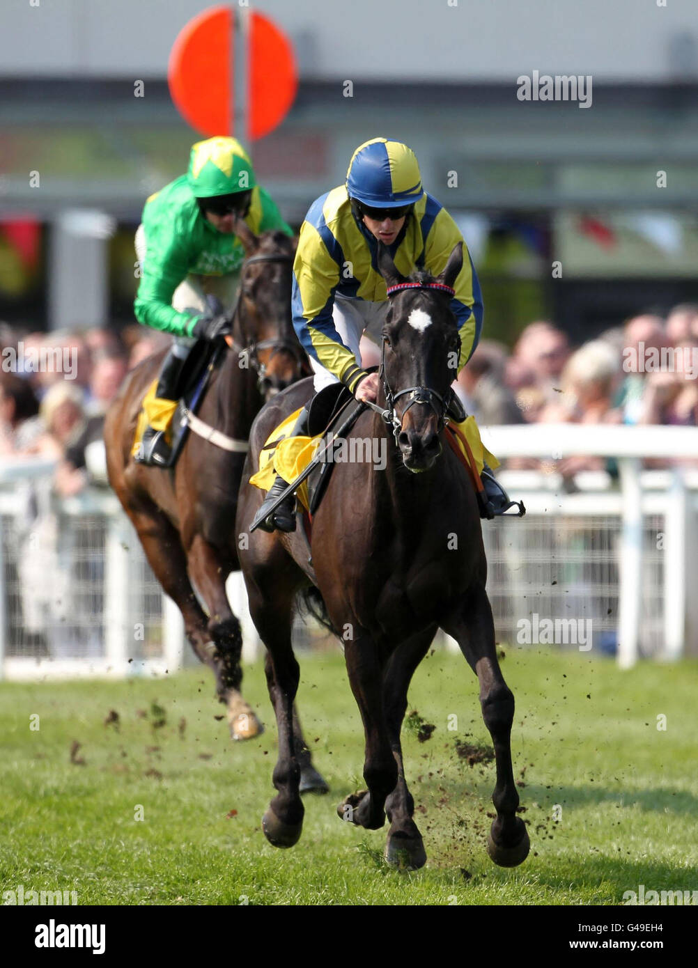 Horse racing ads hi-res stock photography and images - Alamy