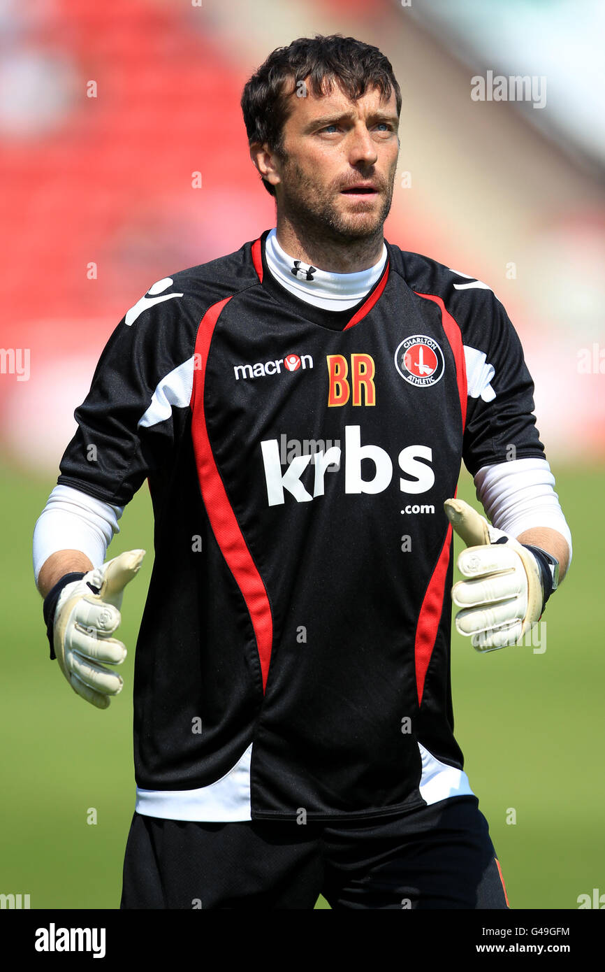 Ben roberts goalkeeping coach hi-res stock photography and images - Alamy